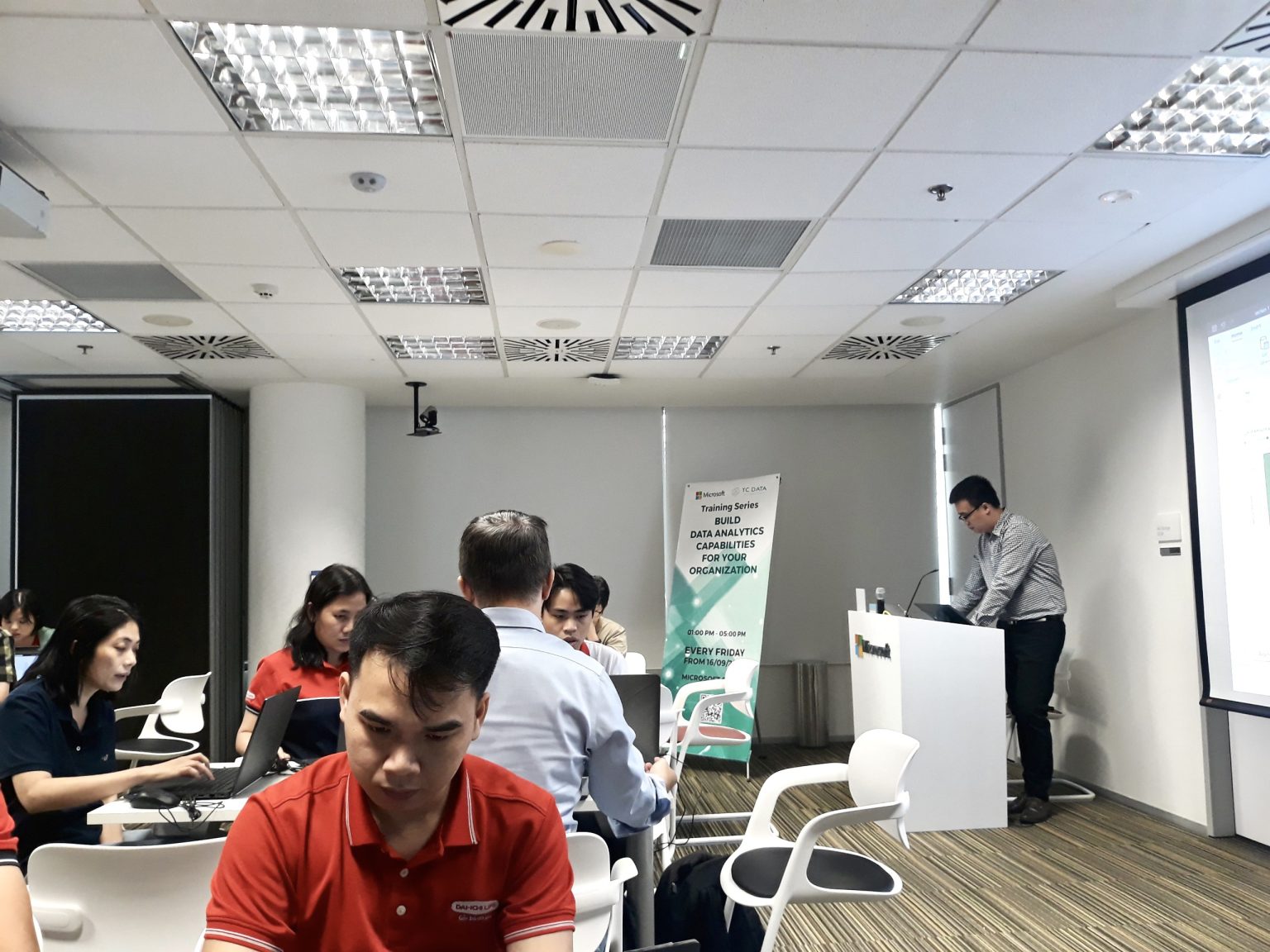 Sự kiện Data Visualization & Storytelling 23/09/2022 - TC Data - Adding ...